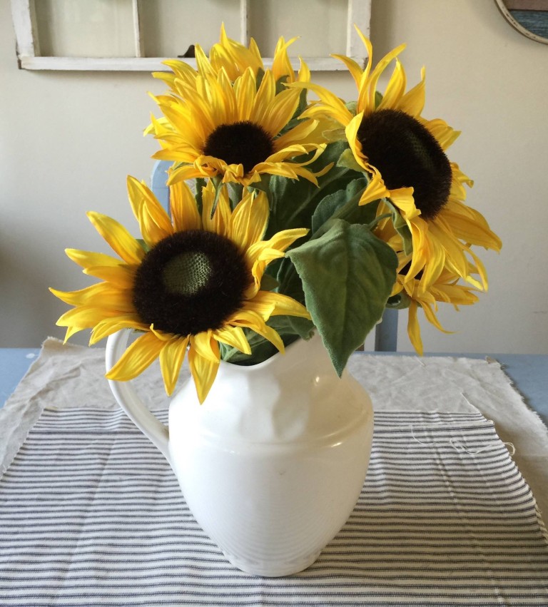 Tips-Spring Decorating with Silk Flowers - Our Crafty Mom