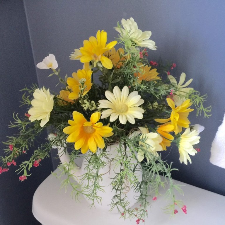 Tips-Spring Decorating with Silk Flowers - Our Crafty Mom