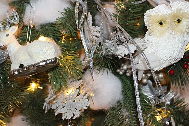 Christmas Tree Blog Hop-47 Bloggers Share Their Trees-Our Crafty Mom