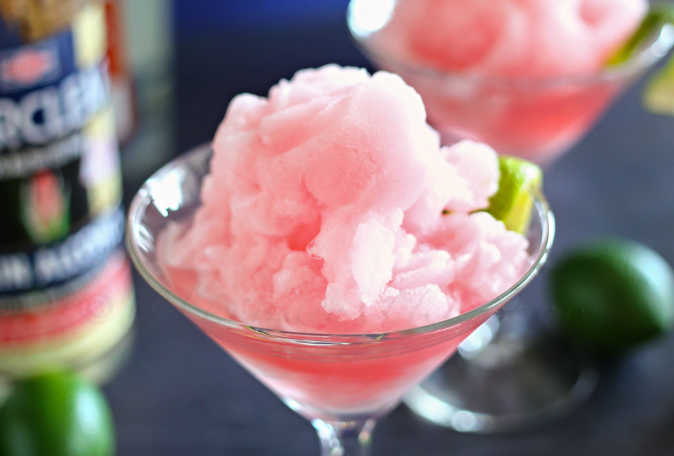 Cool Off With These 10 Yummy Frozen Summer Cocktails