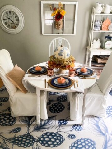 Beautiful Fall Tablescape Ideas In Blue And Orange