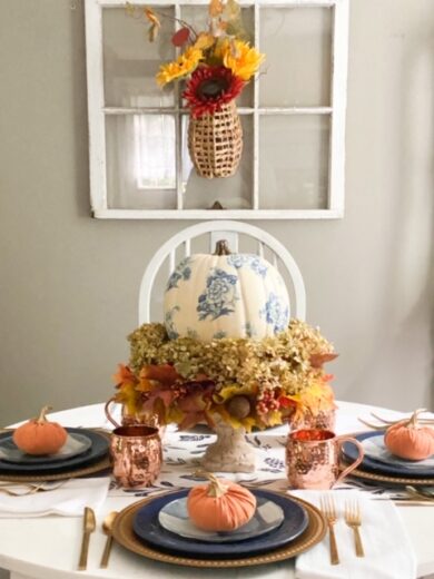 Beautiful Fall Tablescape Ideas In Blue And Orange
