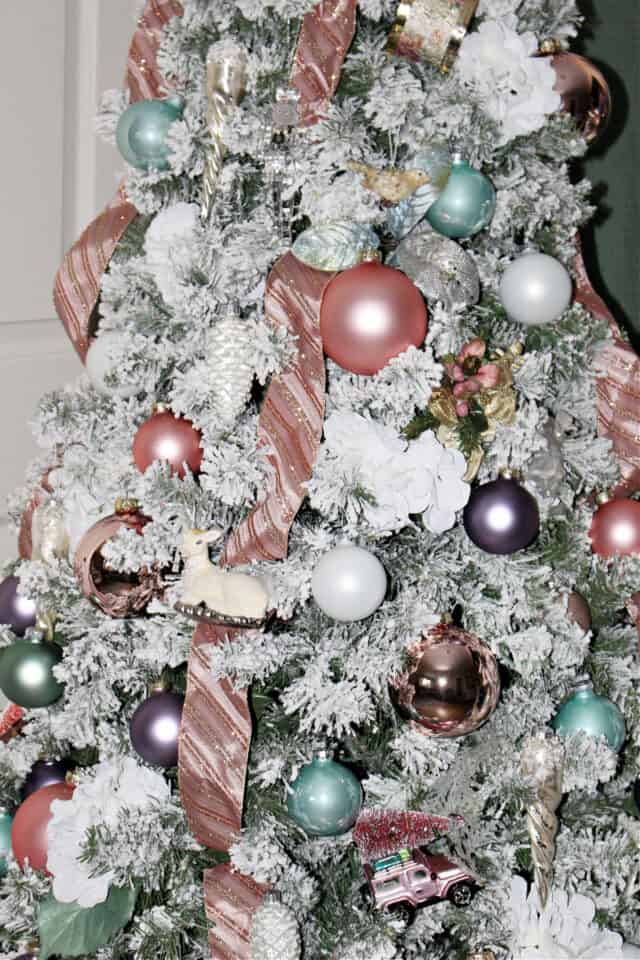 Pretty Pastel Themed Christmas Tree (Christmas Tree Decor Blog Hop)