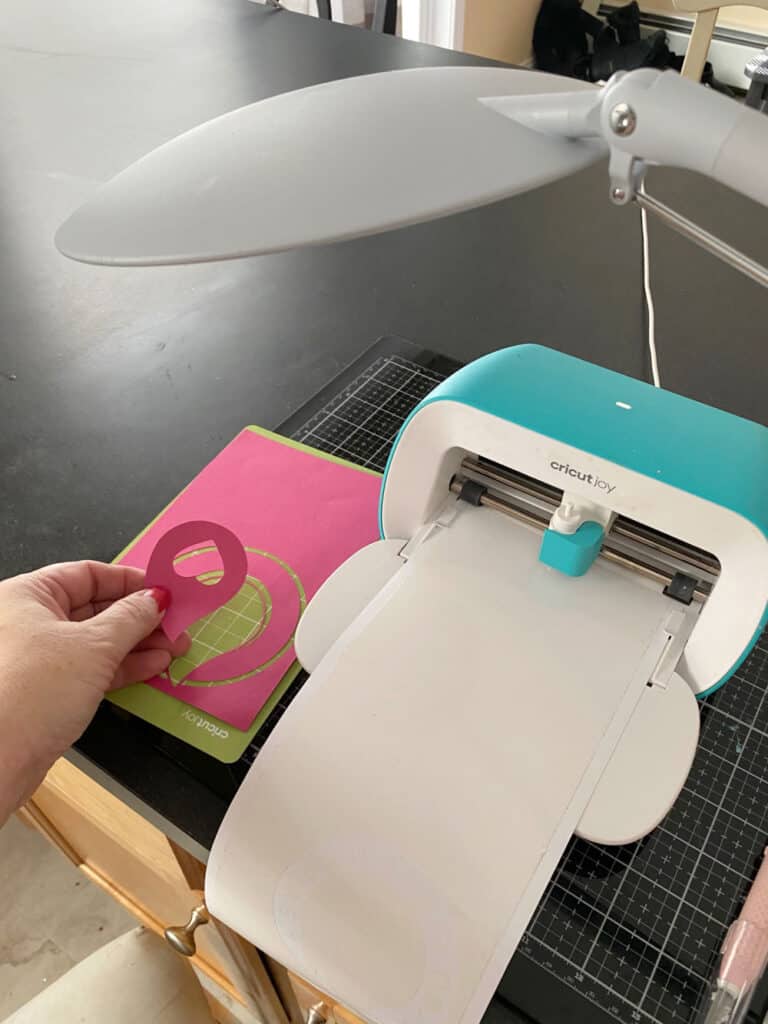 Cricut Bright 360 LED Lamp (Everything You Need to Know)