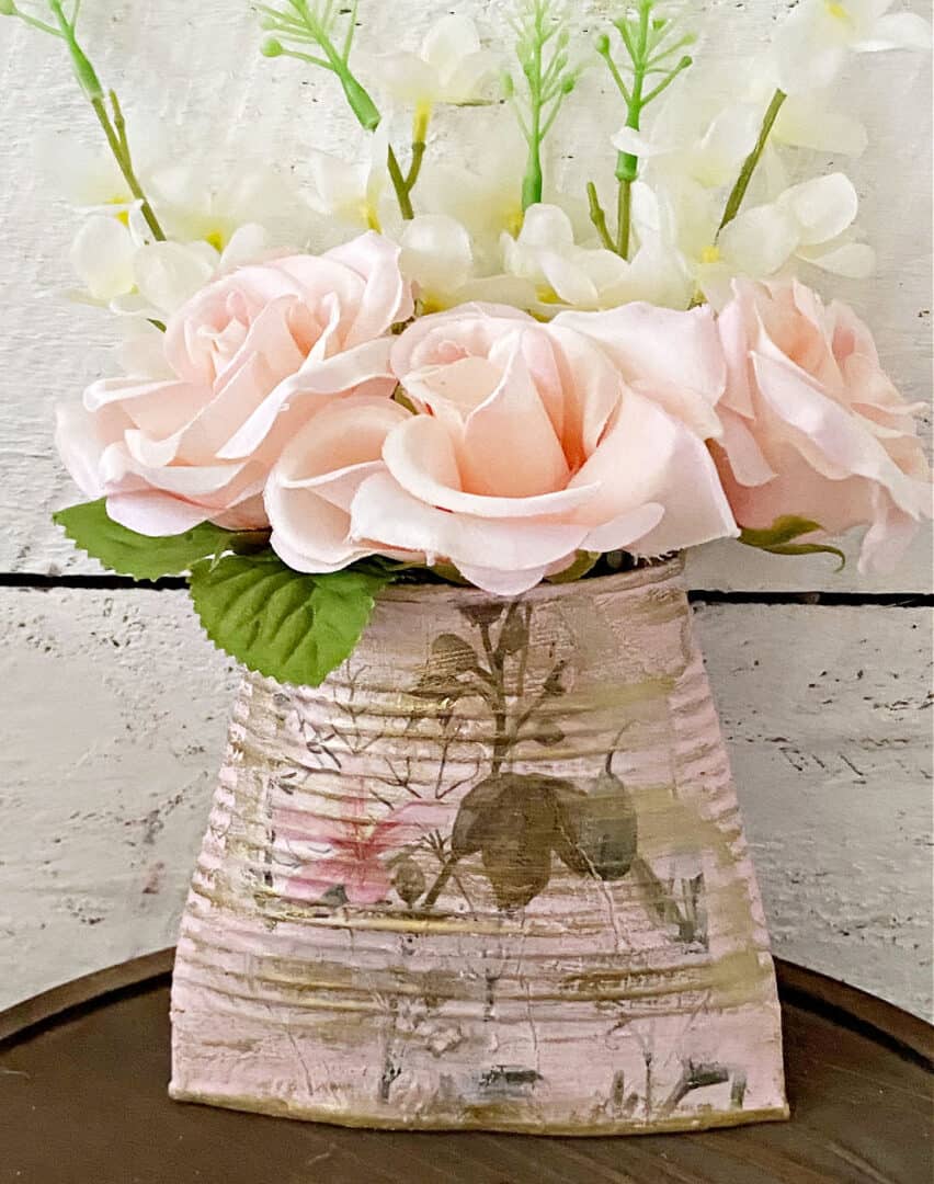 35 Seriously Amazing Upcycled Tin Can Crafts