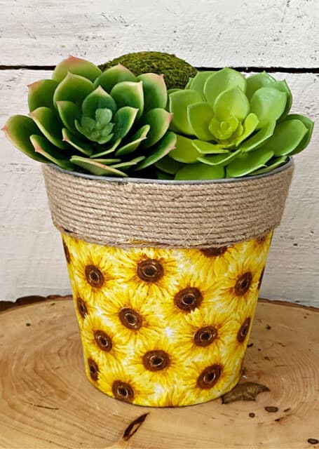 Beautiful DIY Fabric Covered Flower Pots From Dollar Tree