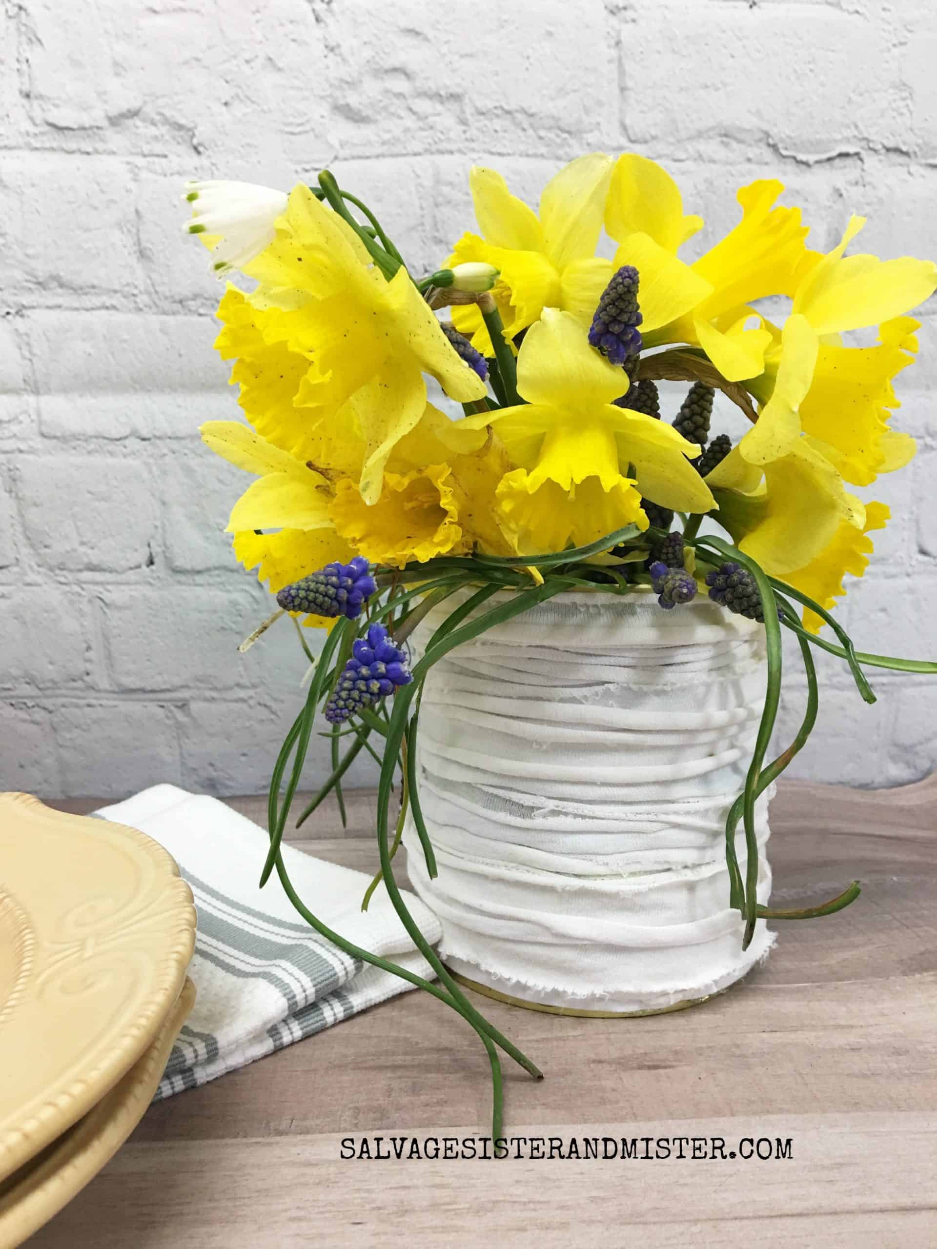 35 Seriously Amazing Upcycled Tin Can Crafts