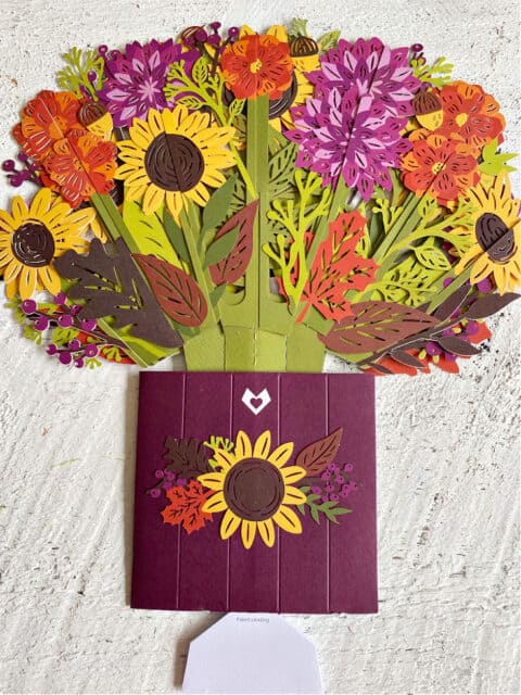 Give a Stunning Pop-Up Paper Flower Bouquet That Will Wow!