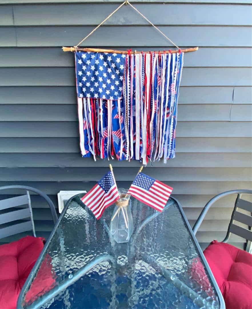 35+ Red, White, and Blue Patriotic Crafts and DIY Projects