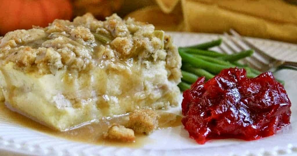 23 Simple And Delicious Leftover Turkey Recipes You Will Love!