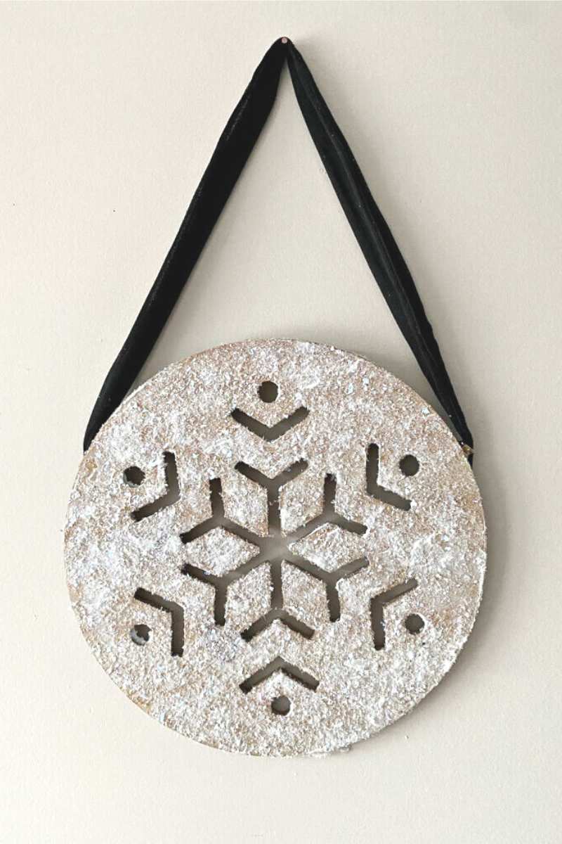 Make A Gorgeous Glitter Wooden Snowflake For Winter Decor