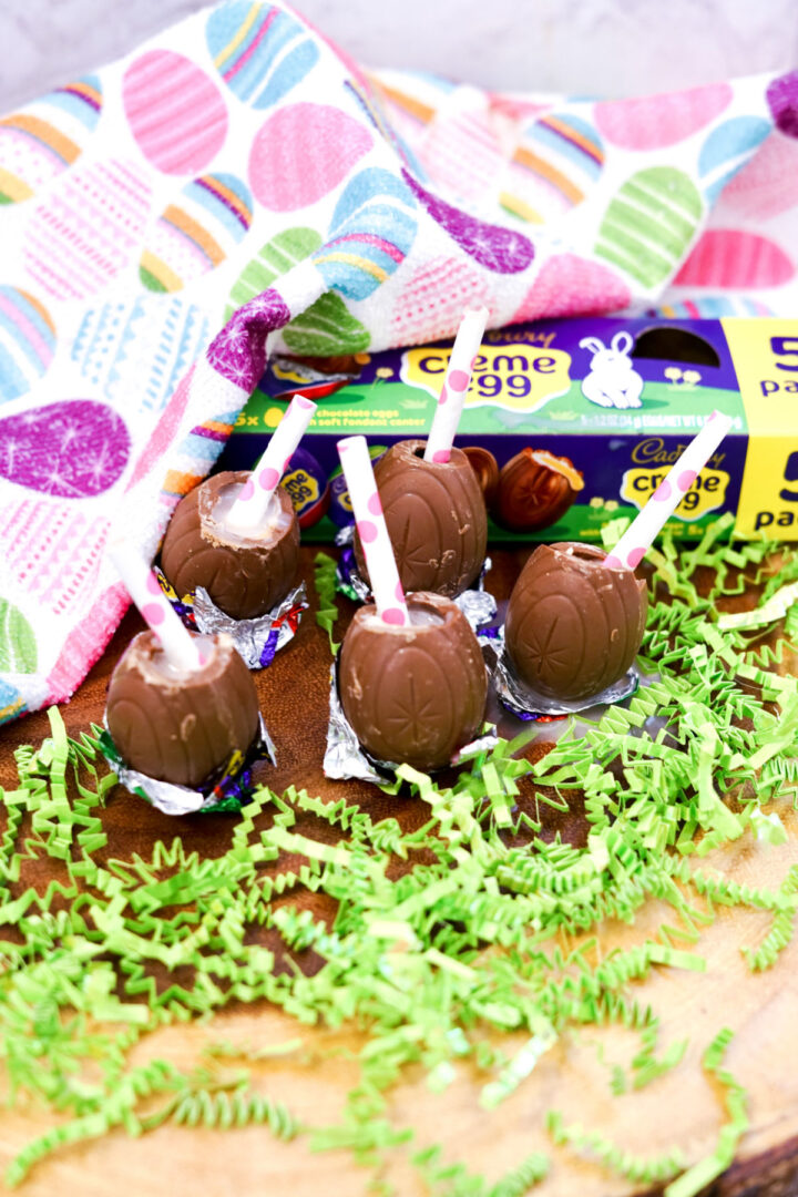Make Boozy Cadbury Eggs Easter Shots For The Adults To Enjoy