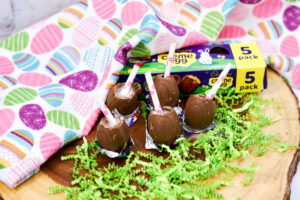 Make Boozy Cadbury Eggs Easter Shots For The Adults To Enjoy
