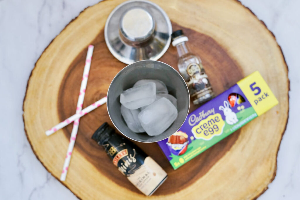 Make Boozy Cadbury Eggs Easter Shots For The Adults To Enjoy