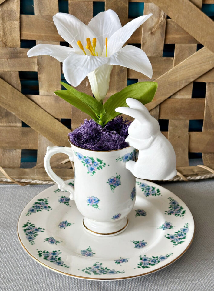 How to Make a Lovely Vintage Tea Cup Planter Perfect for Spring
