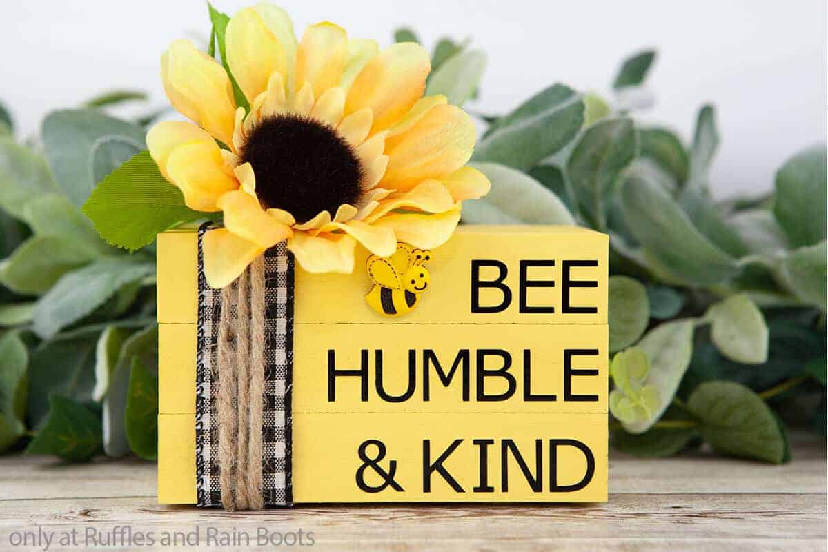 15 Super Cute Bee Decorations You Can Easily Make Yourself