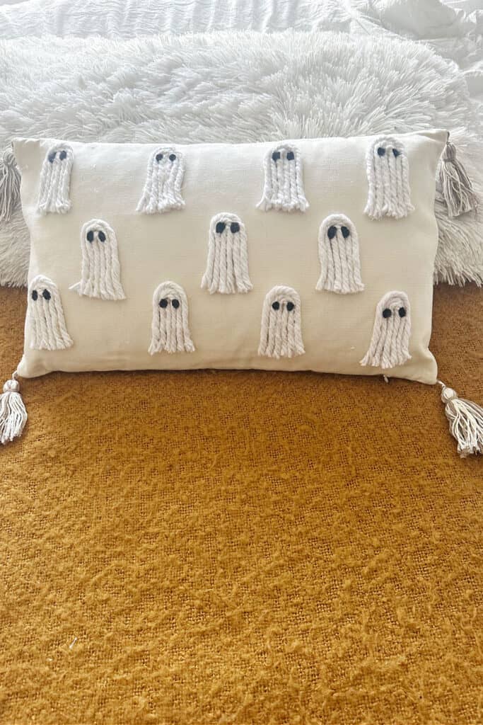How to Create Your Own Adorable DIY Halloween Ghost Pillow