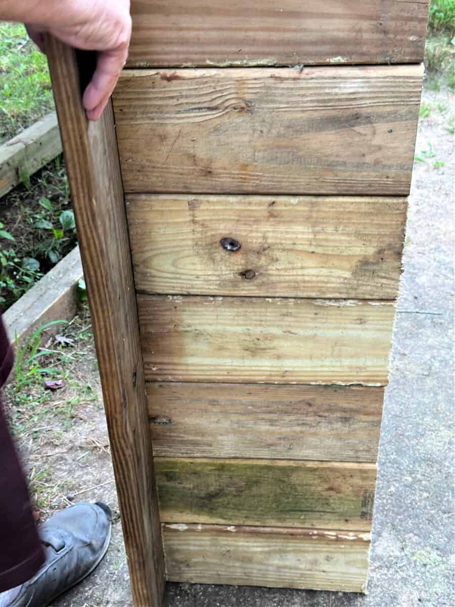 How to Build a DIY Wooden Mailbox Full of Rustic Charm