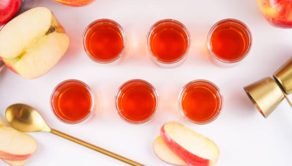 Get Ready to Sip: The Ultimate Guide to Washington Apple Shots!
