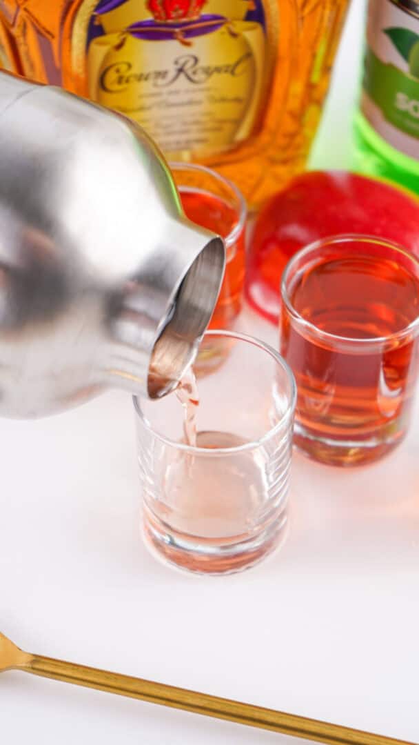 Get Ready to Sip: The Ultimate Guide to Washington Apple Shots!