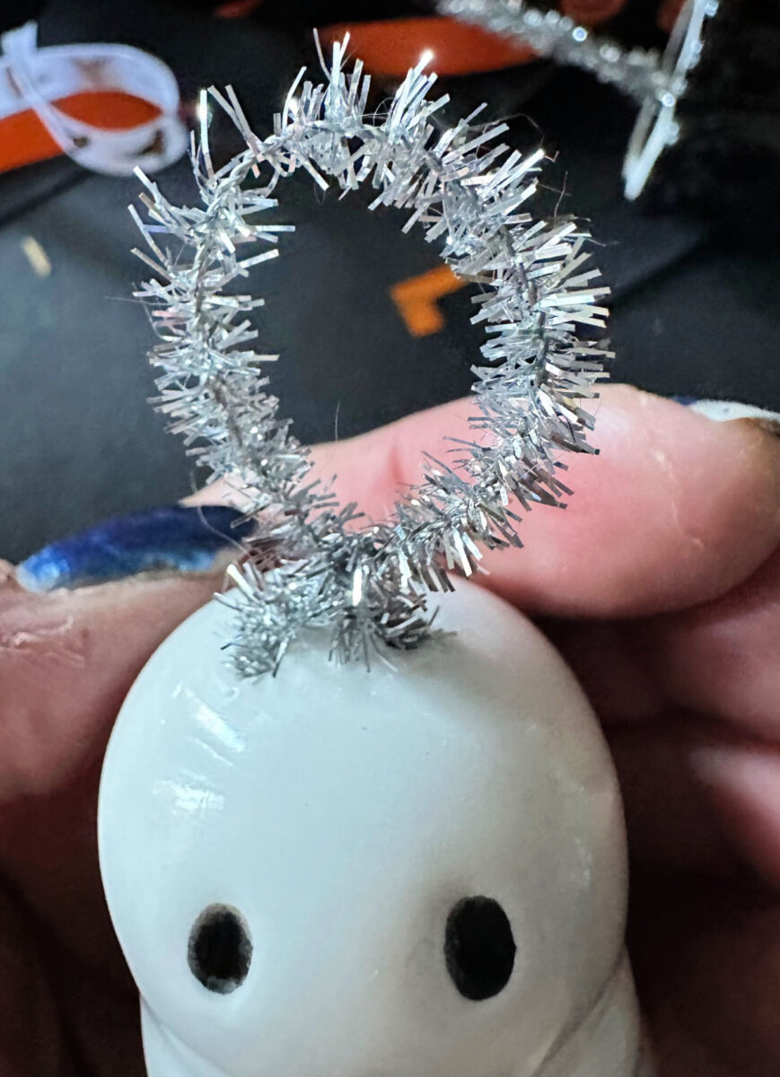 How to Make a DIY Tassel From a Repurposed Salt Shaker