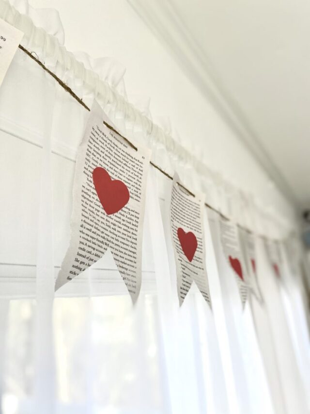 19 Beautiful DIY Book Page Crafts