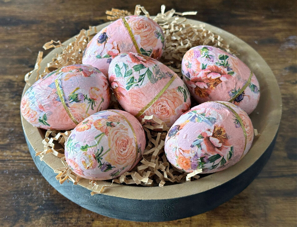 How to Make Beautiful Decoupage Easter Eggs (Easy Tutorial)