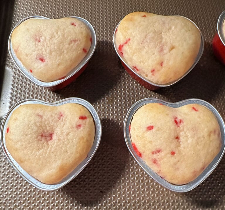 Mini Heart Cakes That Are Almost Too Cute to Eat!