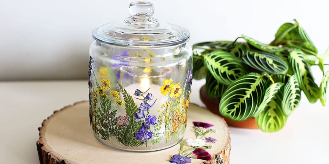 19 Stunning Pressed Flower Craft Ideas to Bring Nature Indoors