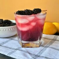 15 Peach, Apple and Blackberry Crown Royal Cocktails