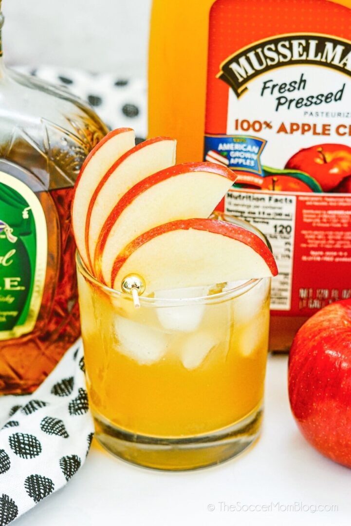 15 Peach, Apple and Blackberry Crown Royal Cocktails