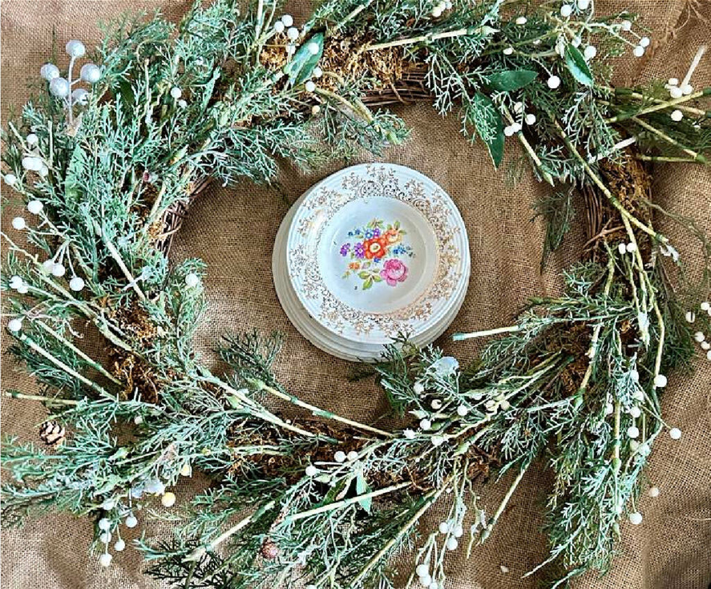 How to Make a DIY Plate Wreath With Thrift Store Finds